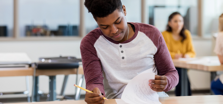 Challenges in teaching young learners online | Cambridge English Challenges in teaching young learners online | Cambridge English